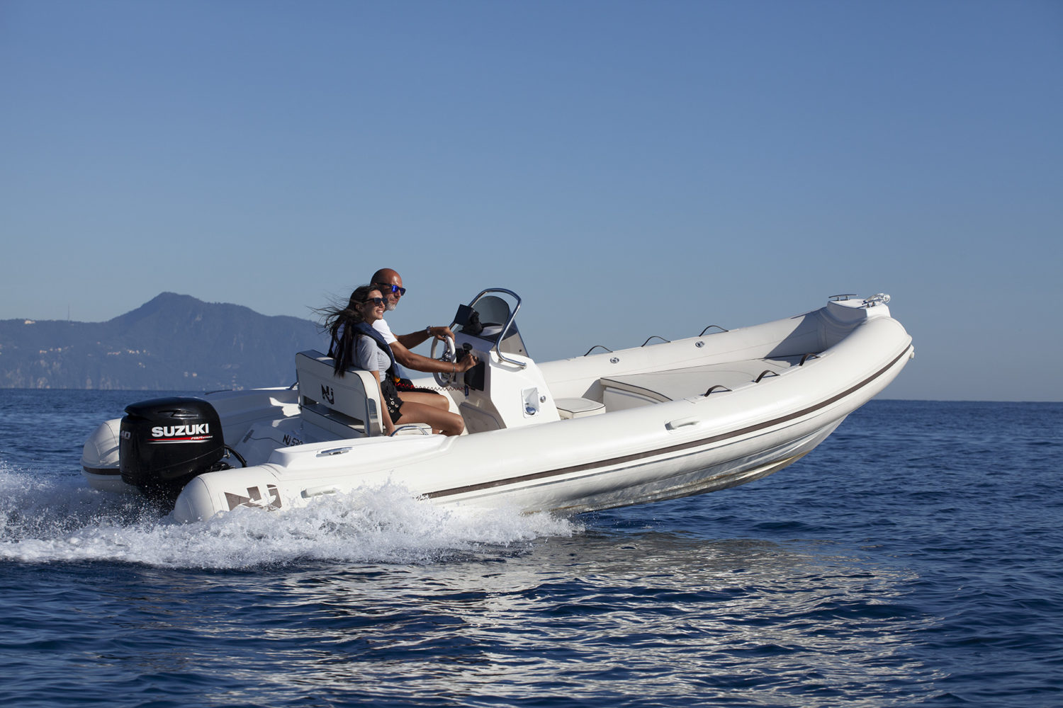 DF40A - Suzuki Canada Inc.